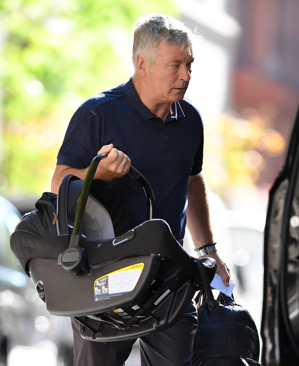 Alec Baldwin egy 26 évvel fiatalabb nővel kötötte össze az életét ...