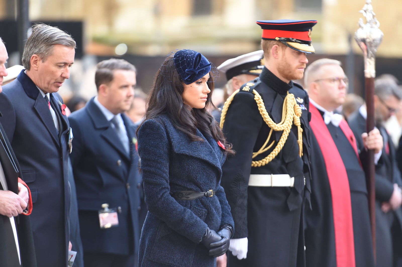 Kíméletlenül megalázták Harry-t és Meghan-t, beégették őket az egész ...