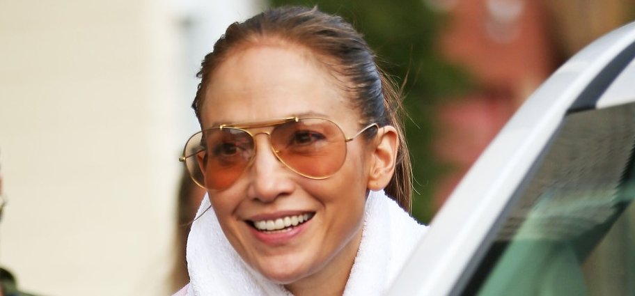 Észveszejtő vetkőzős videó: Jennifer Lopez 53 évesen ledobta a textilt ...