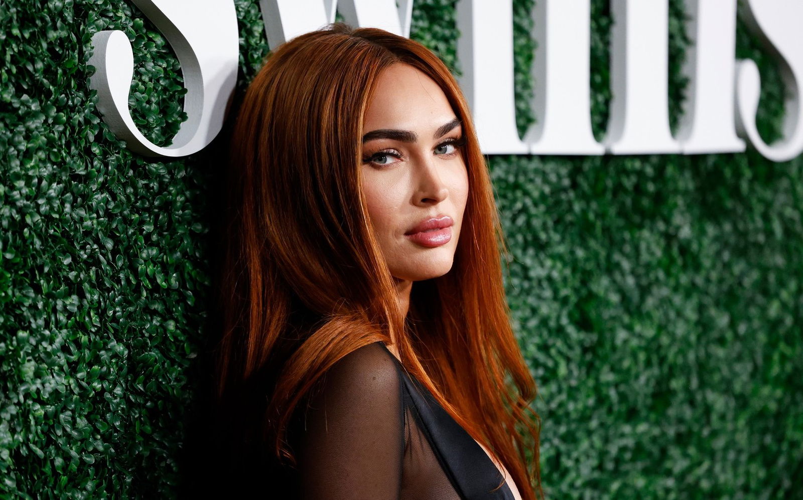 Megan Fox mellbimbói közfelháborodást okoztak, sose volt még ilyen ...