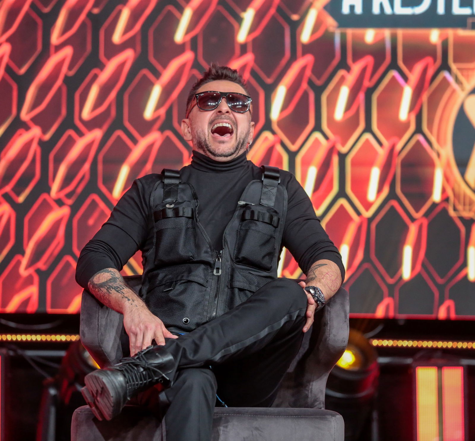 Kegyetlenül néz ki Majka ezzel a hajjal, ezrek nevettek a rapper ...