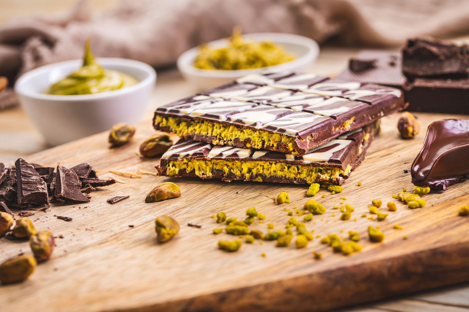 „Tevelepény csokimázzal"- A dubai csokit kritizálta az internet népe ...