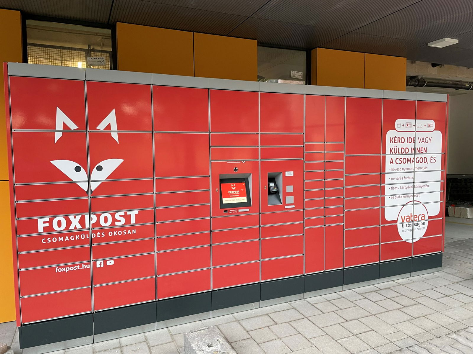 Beverték az automata kijelzőjét, nem kapják meg karácsonyi csomagjaikat egy magyar városban ...