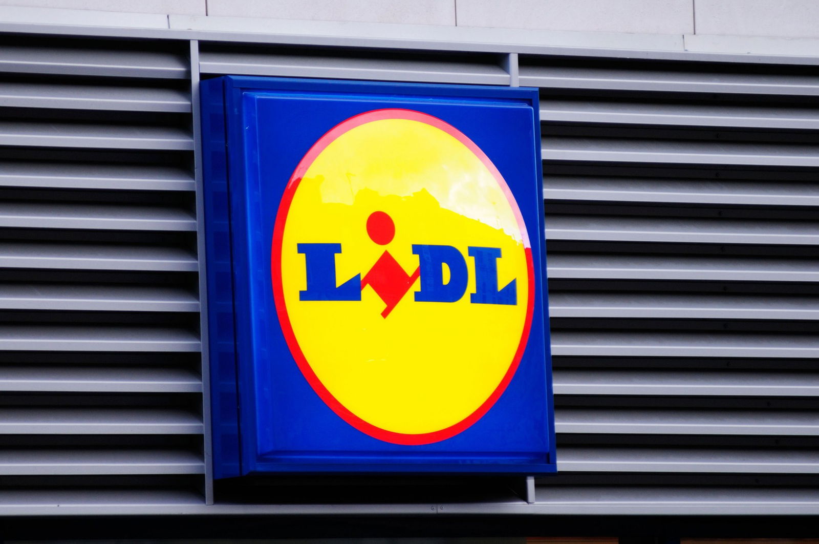 Valami nem stimmel a Lidl tejével, egy vásárló vette észre | Promotions.hu