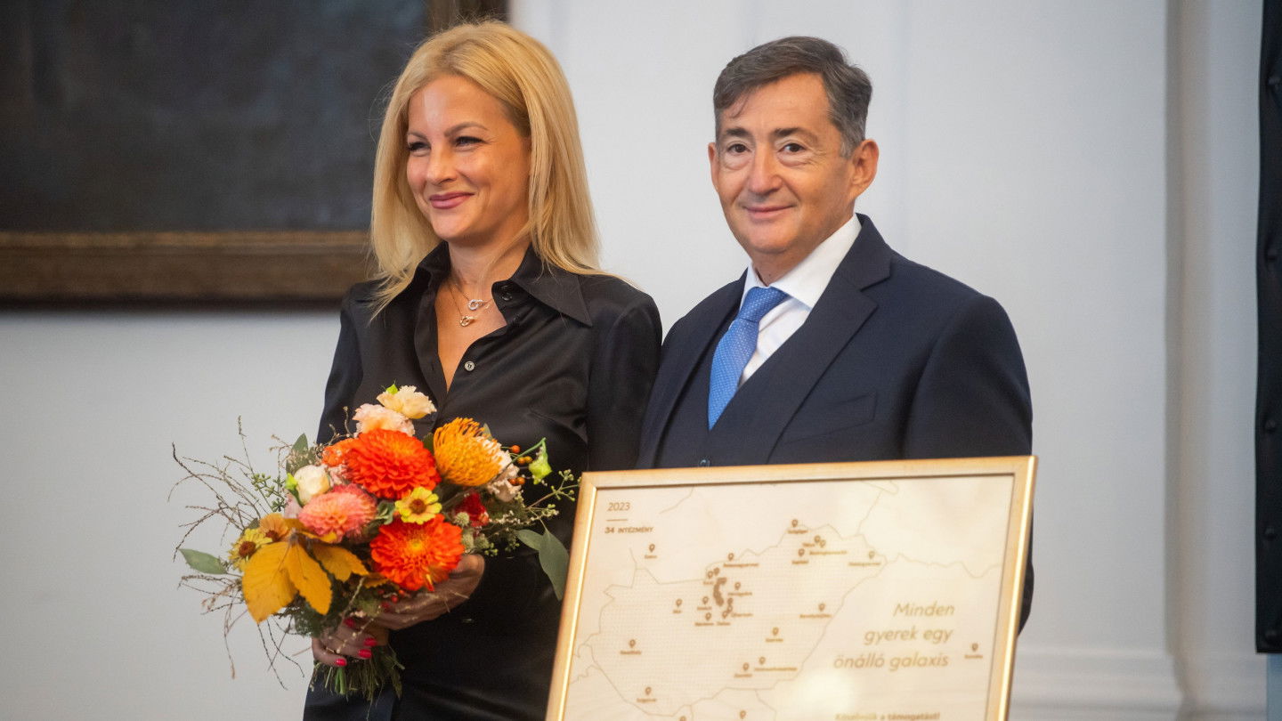 Várkonyi Andrea elkottyantott egy titkot Mészaros Lőrinccel való ...