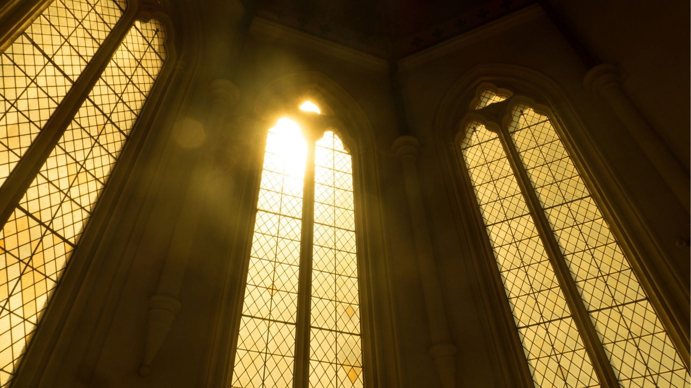 Hihetetlen csoda jelent meg egy magyar templom falán | Promotions.hu