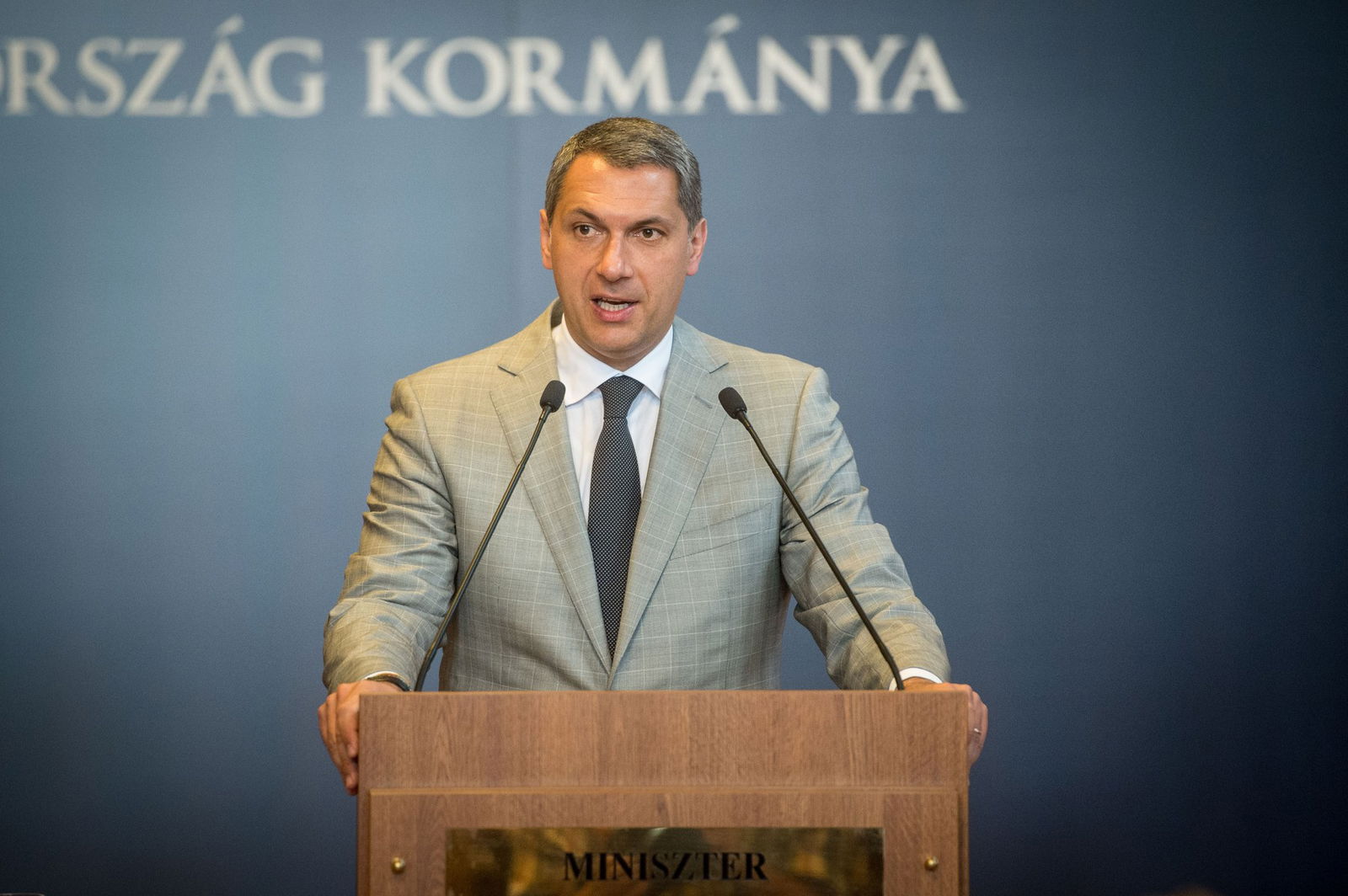 Lázár János nem várt helyről kapott pofont, alaposan beolvastak neki ...