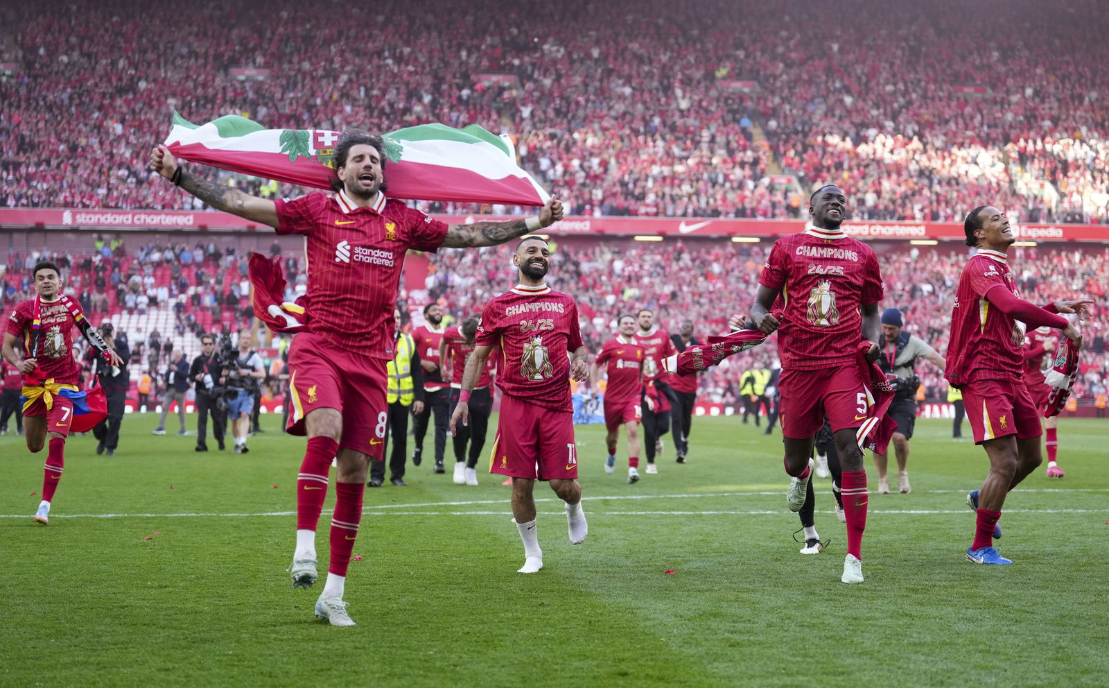 A Liverpool főoldalára rendkívüli magyar kiírás került ki Szoboszlai ...