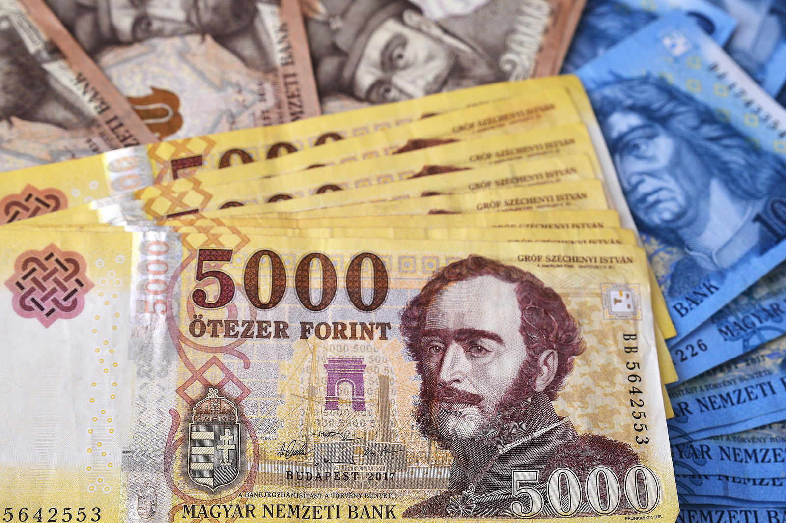 Új pénz kerül forgalomba, a Magyar Nagydíjra időzítették a bejelentést ...