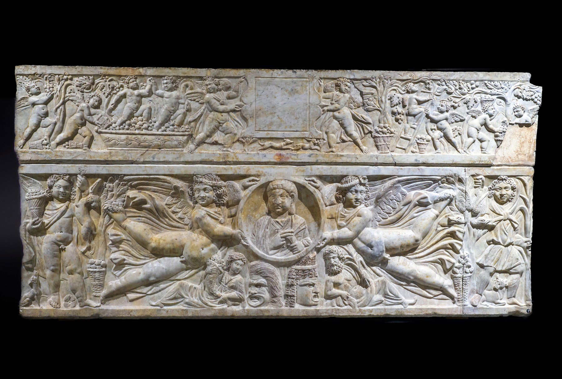 Elképesztő lelet a köztársasági elnök palotájában, új fénybe helyezi a ...