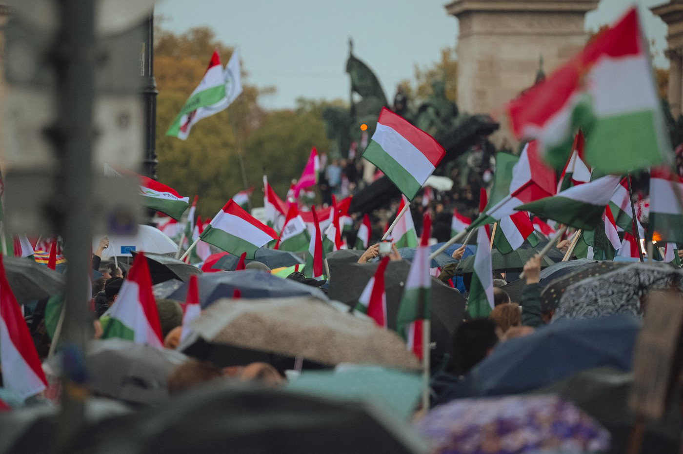 A Békemeneten vagy a Nemzeti meneten voltak többen? Rendkívüli szám ...