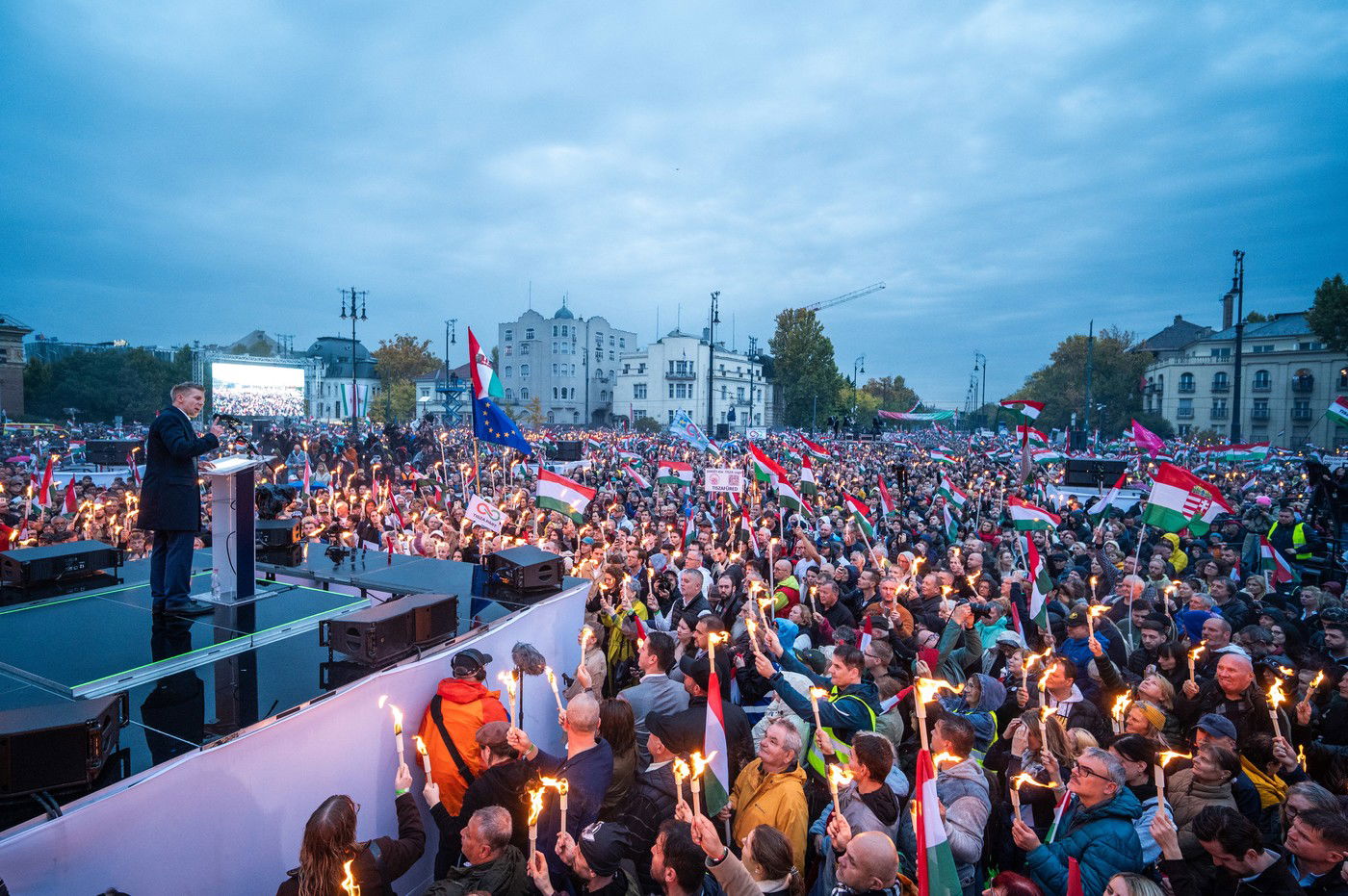 Végérvényesen eldőlt, hogy a Békemeneten vagy Magyar Péter rendezvényén ...