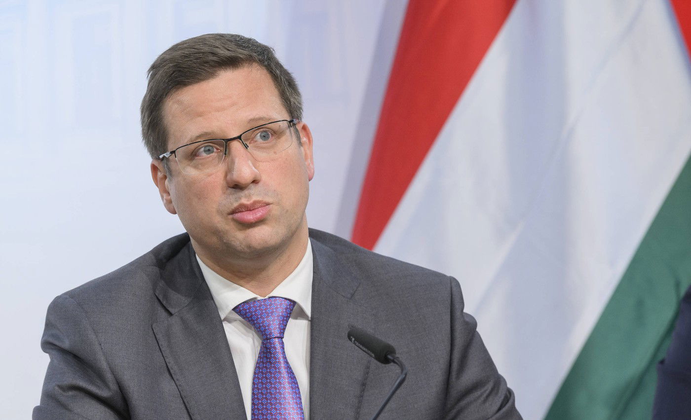 Gulyás Gergely alkut ajánlott, megdöbbentő jelenet, itt a vége a ...
