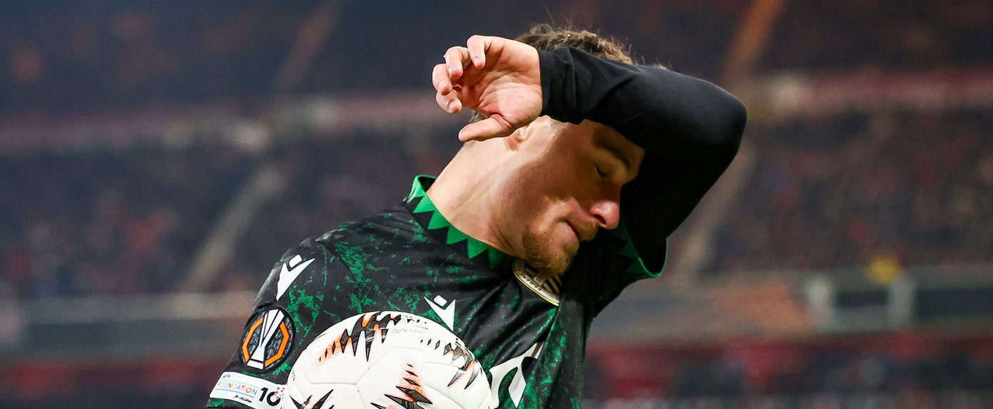 Megváltoztatták a Ferencváros címerét, óriási baki került bele, azonnal ...