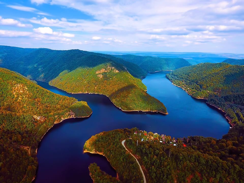 A tóátúszások királyát tartják meg Erdély közeli taván a hétvégén ...