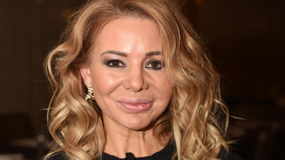 Undorító, ahogy Judy-t zaklatják: „A kislányod se szép, mivel te se ...