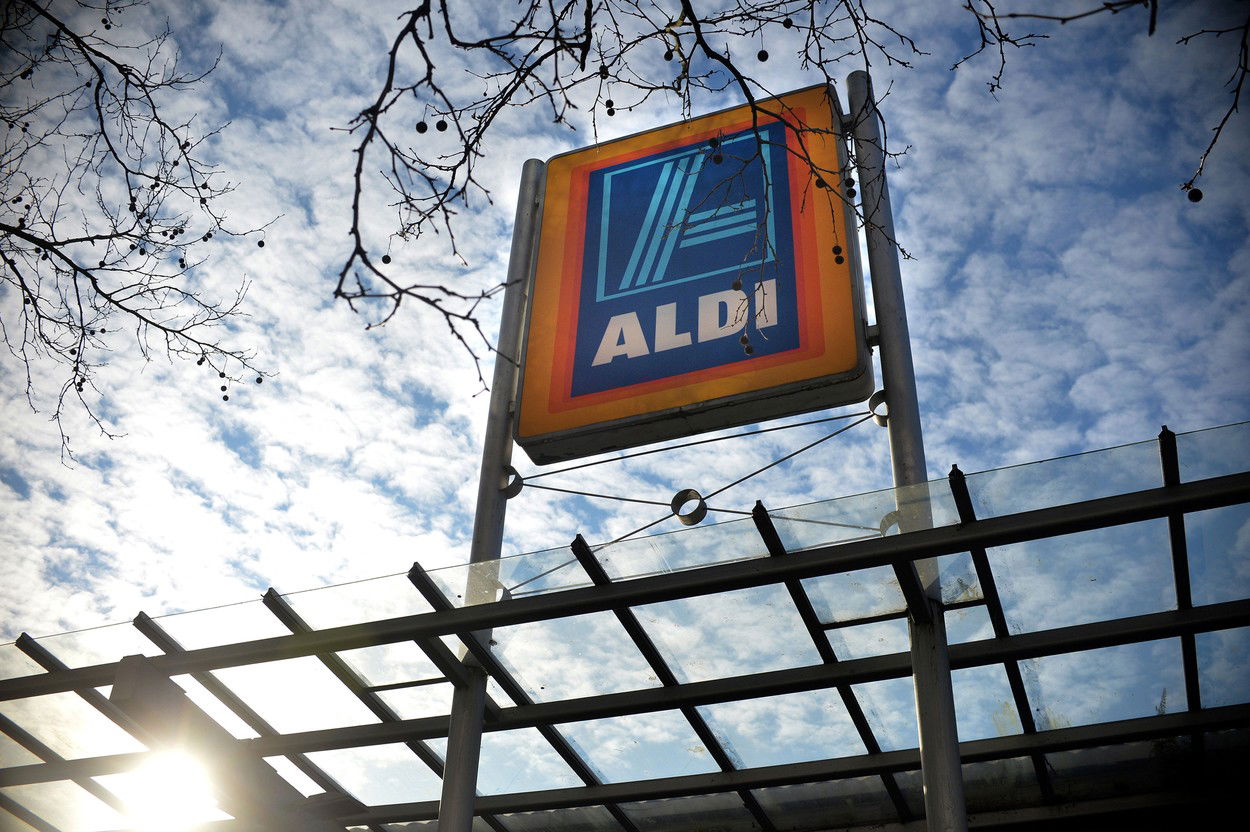 Undorító dolgot találtak egy ALDI-ban – Ettől a videótól mindenkinek ...
