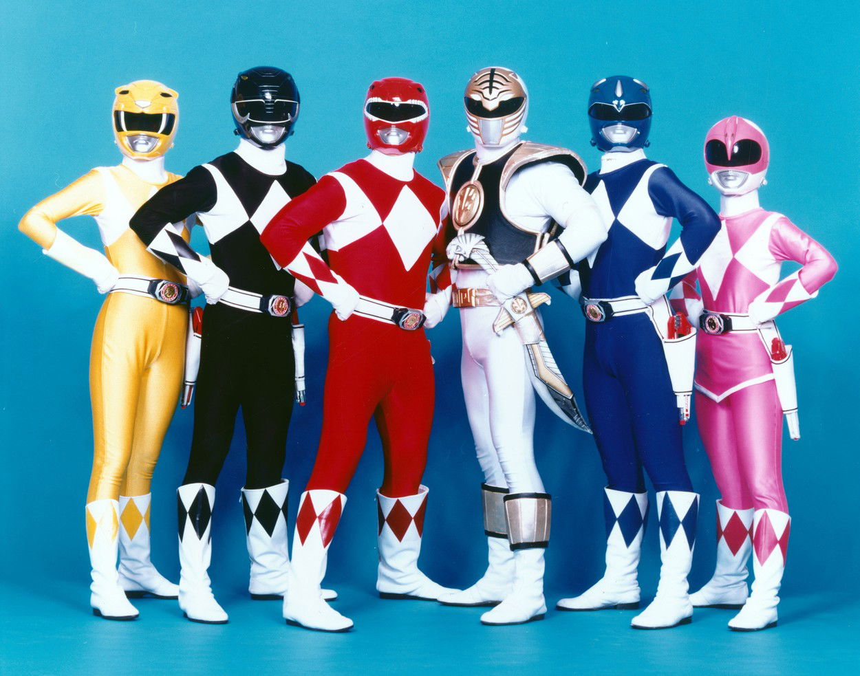 Felkészülhetünk a nosztalgiára: visszatér a Power Rangers, ráadásul nem ...