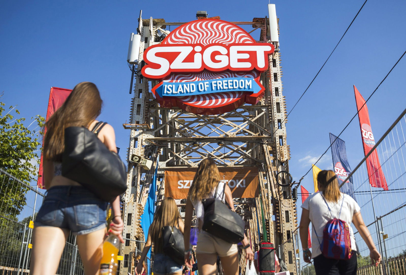 A világ egyik legismertebb énekese is jön a Szigetre – újabb neveket ...