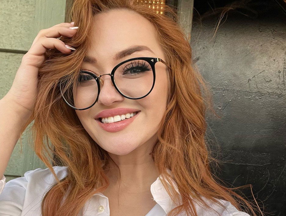 Napi 15 orgazmus meg sem kottyan az egykori tanárnőnek, aki csak úgy ...