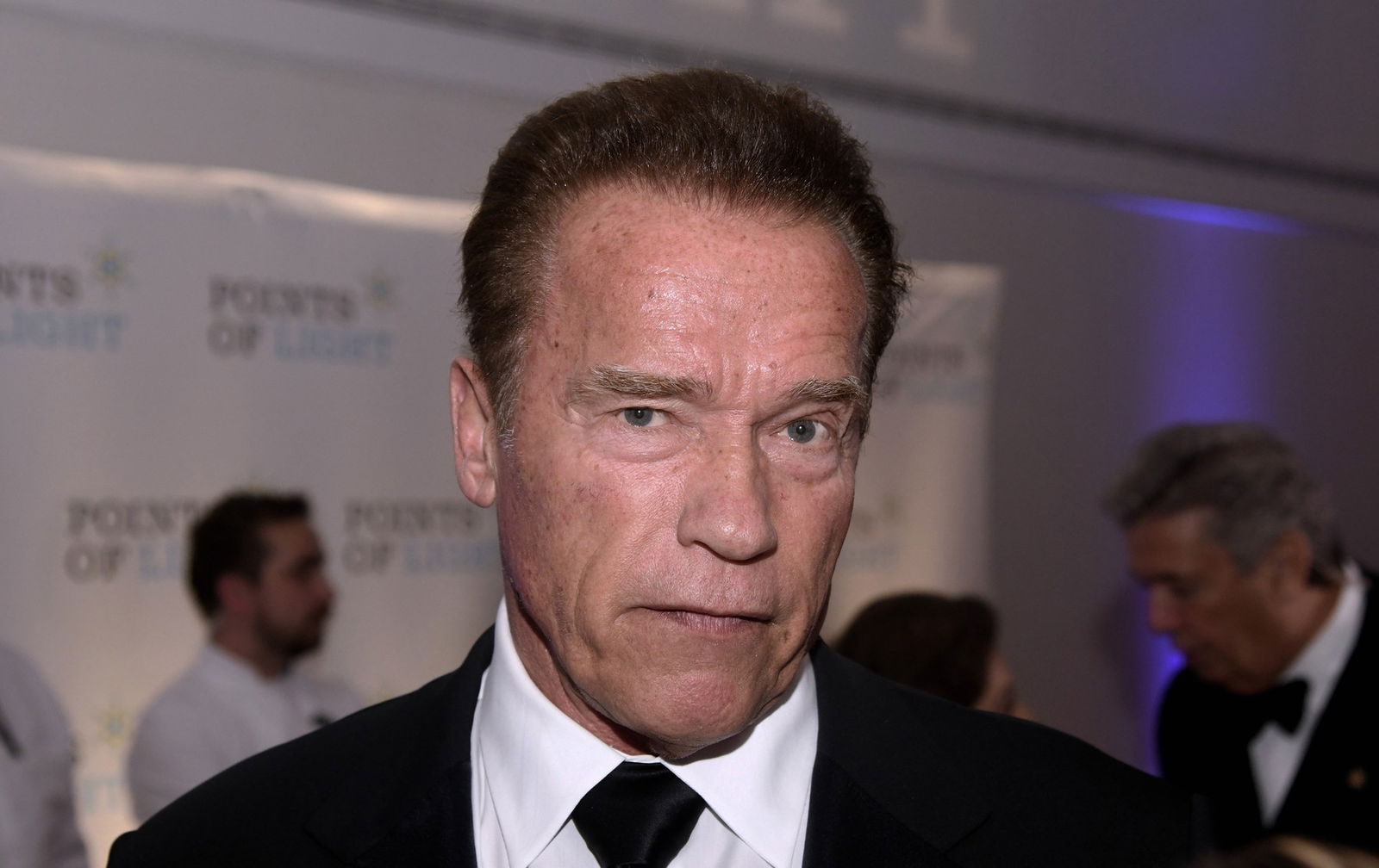 Ezzel a kocsival Arnold Schwarzenegger mindig nagy feltűnést kelt az utakon | Promotions.hu